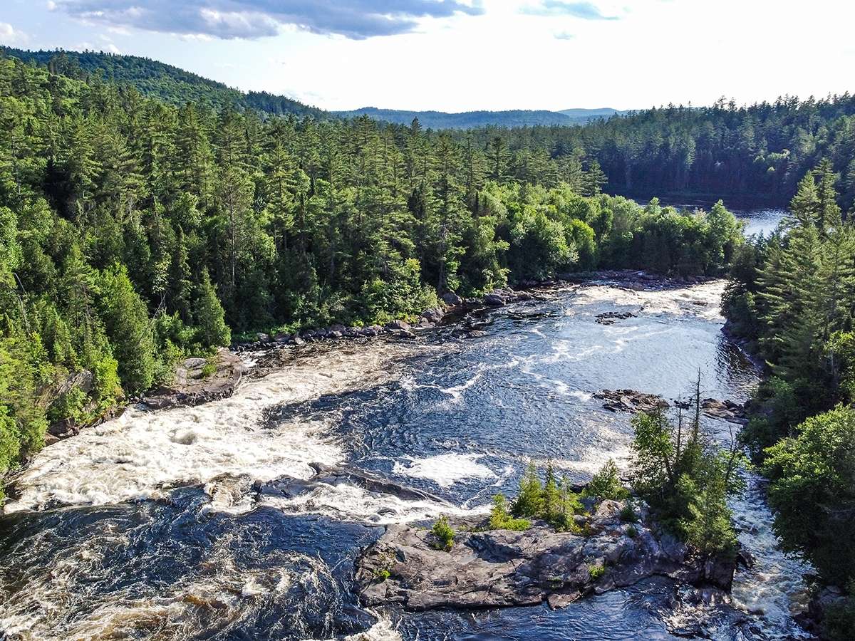 Pagaie-parcours de la mythique Dumoine | Canot d'eau vive | Accès Plein Air