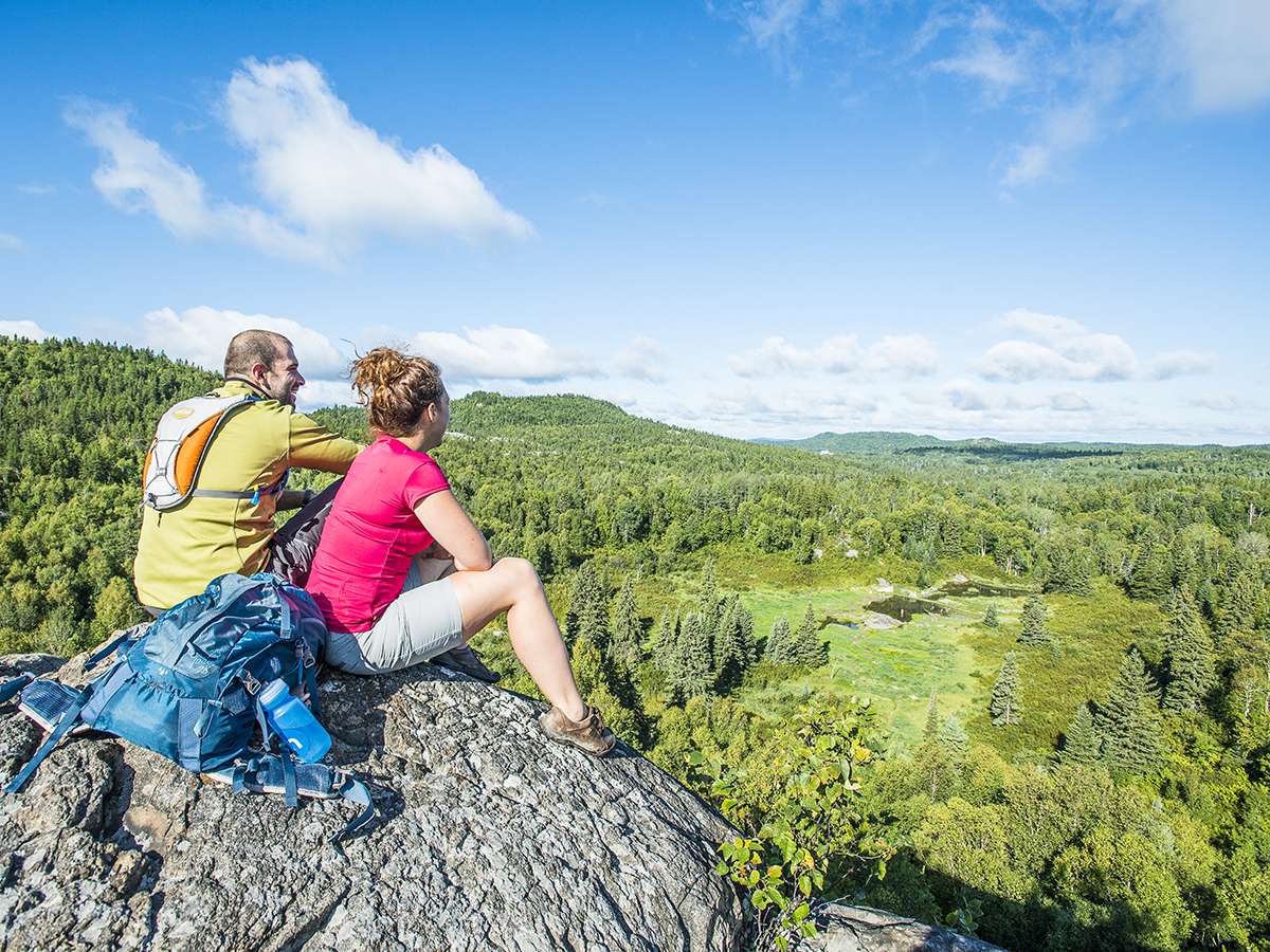 Sentiers pédestres des Collines D’Alembert | Randonnée pédestre | Accès ...