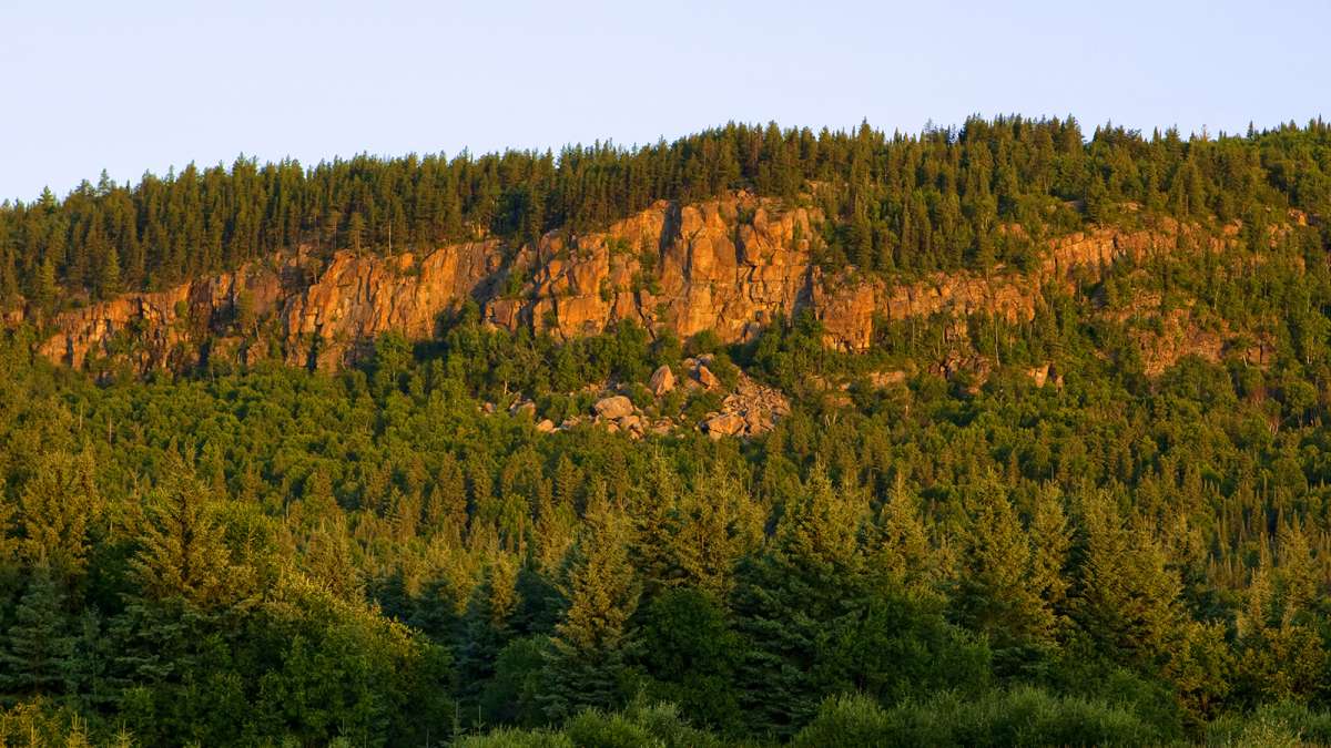 Sentiers pédestres des collines Kékéko | Hiking | Access to Outdoors